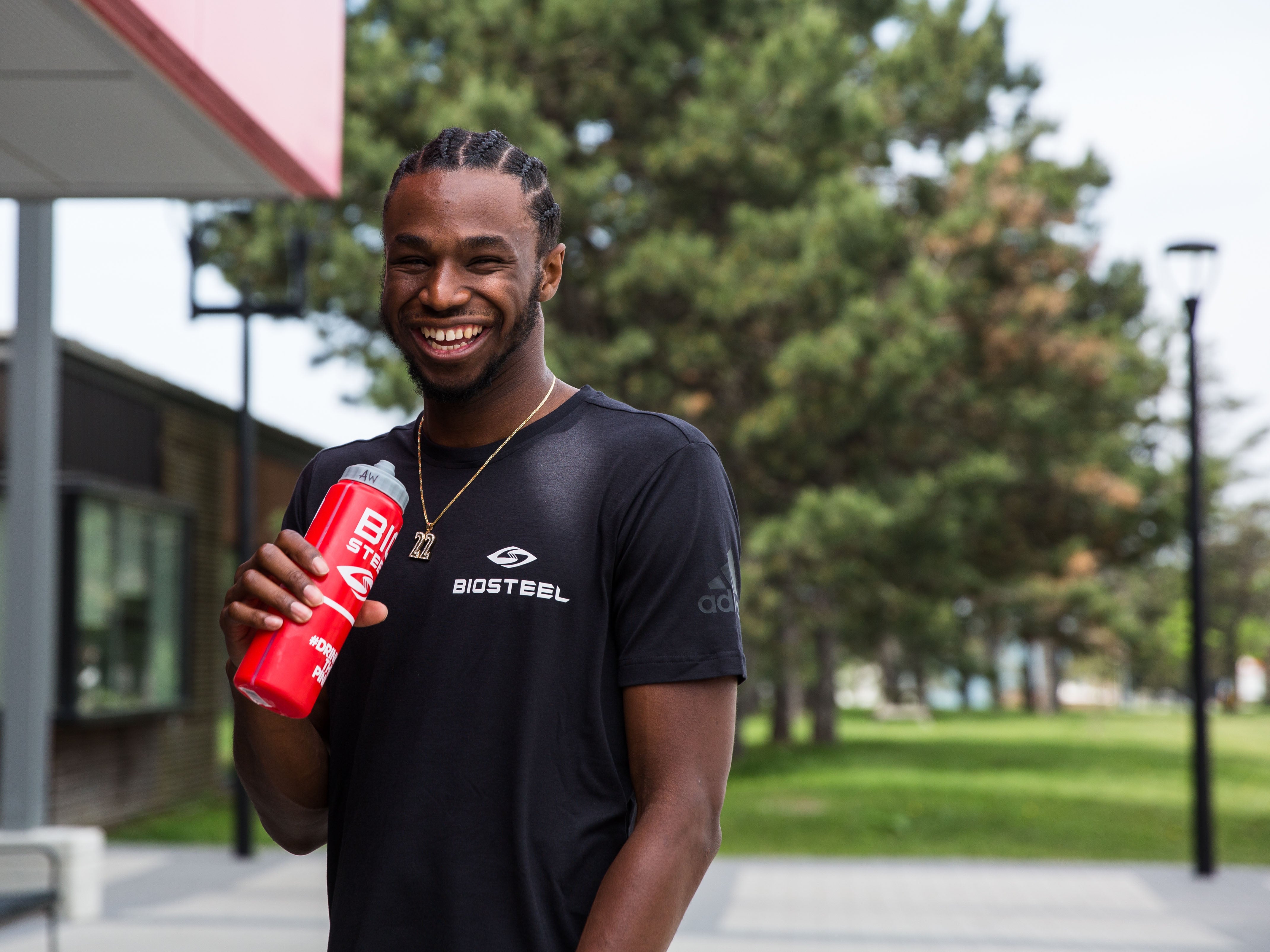 TSN SportsCentre (La valeur marchande d'Andrew Wiggins et de Connor Mc ...